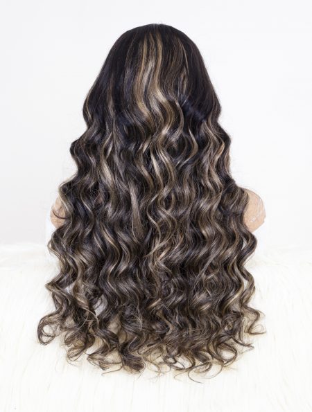 10 Stunning Butterfly Cut for Every Hairstyle to Adore. | Celie Hair